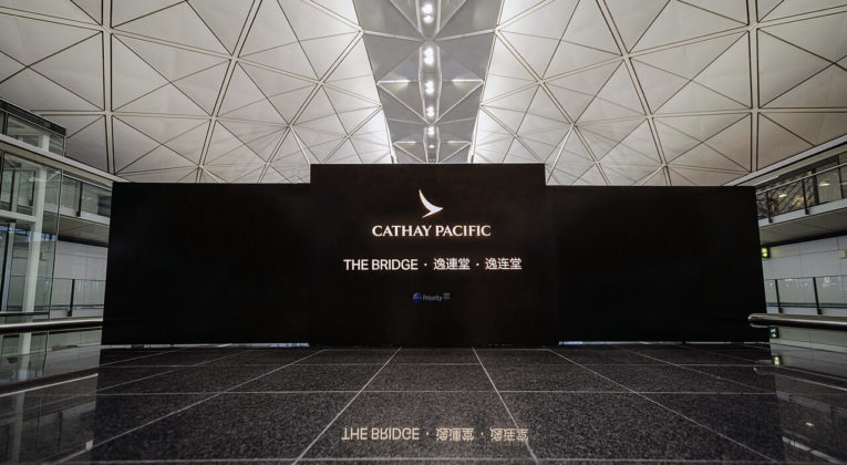 Take A Look At Cathay Pacific's Newly Redesigned 'The Bridge' Lounge ...